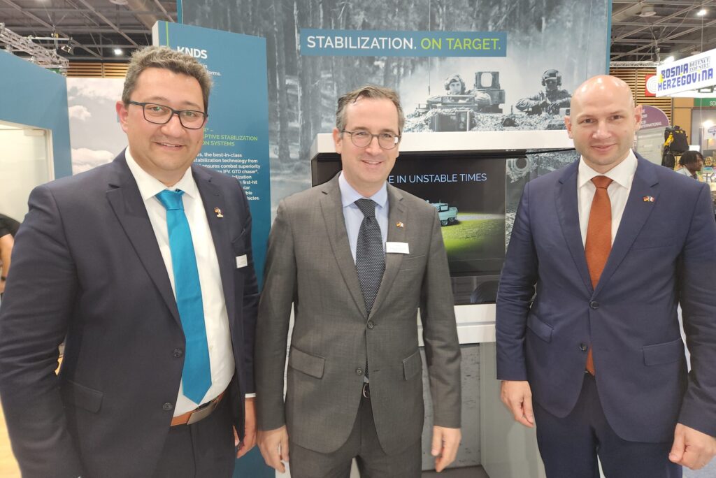 VINCORION Supplies Innovative Weapon Stabilization System